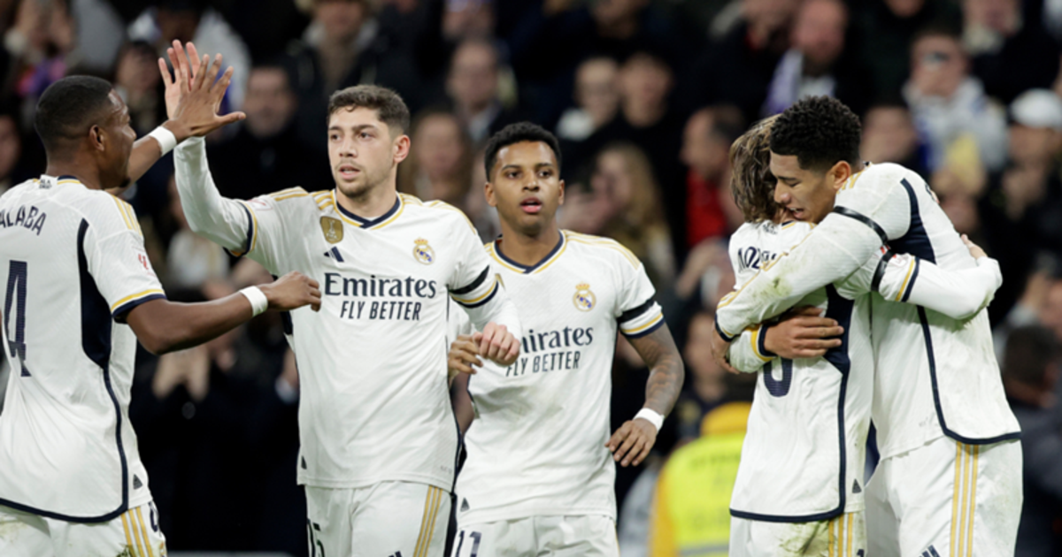 ¿Otro robo? Jugador del Real Madrid da un golpe en la cara a su rival y ...