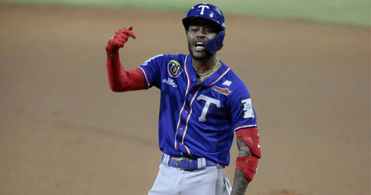 LVBP: Maikel García responde y acerca a Tiburones (+ Video)