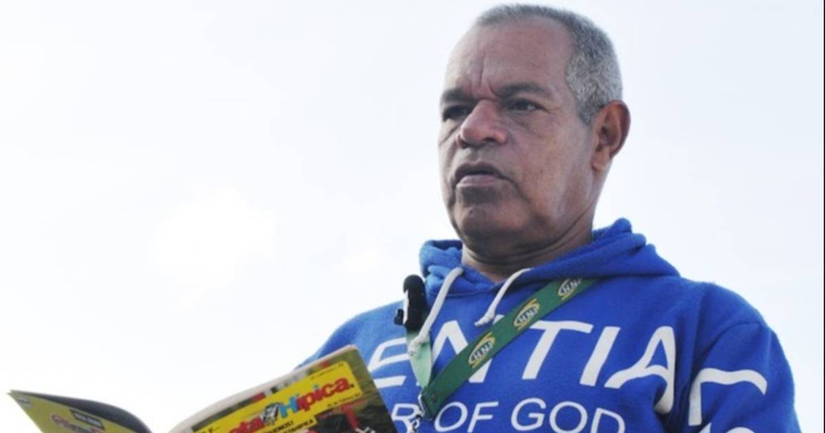 Ismael Paredes y su yegua están preparados para una partida exitosa en ...