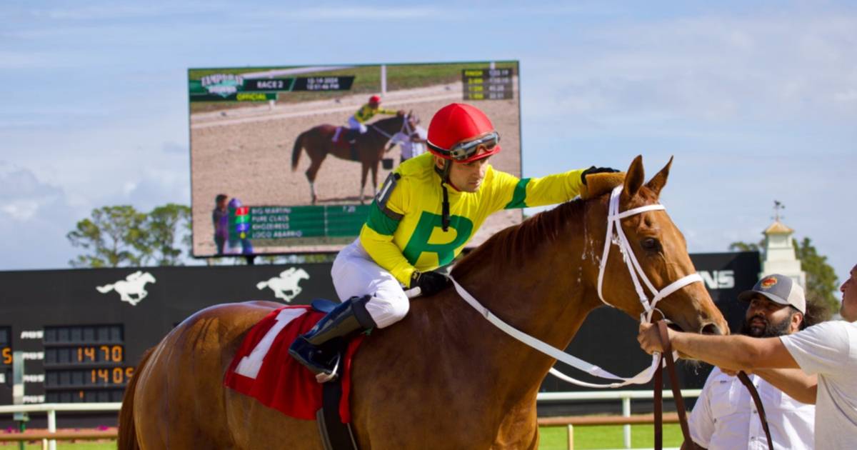 Samuel Marín a una del líder de los jinetes en Tampa Bay Downs