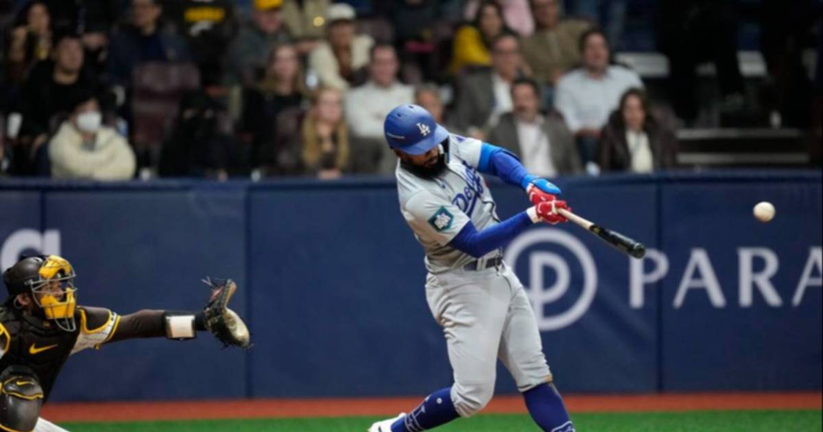 MLB: ¡Mangú Power! Teoscar Hernández no perdió tiempo en su debut con ...