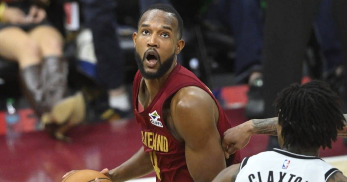 Evan Mobley hace temblar a la NBA: "Me ven y retroceden"