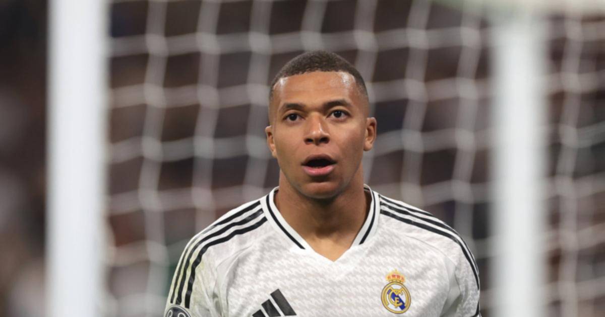 Kylian Mbappé ve su primera tarjeta roja con el Real Madrid por una ...