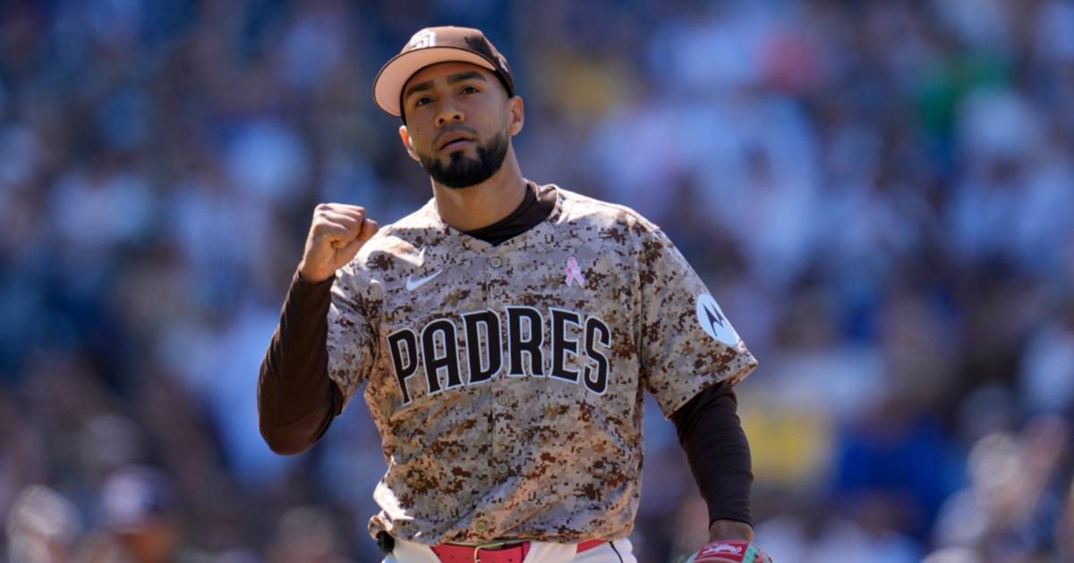 MLB: Robert Suárez es el cerrador más eficaz en la élite de las Grandes ...