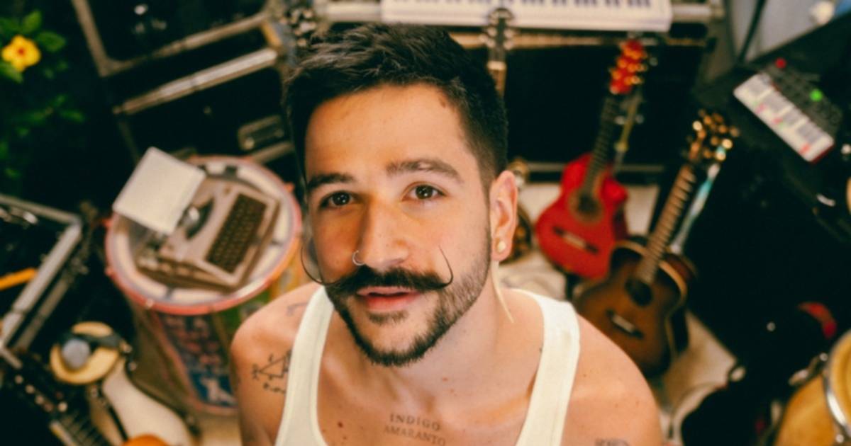 Camilo presenta su nuevo álbum "Cuatro" y hace un homenaje a RBD