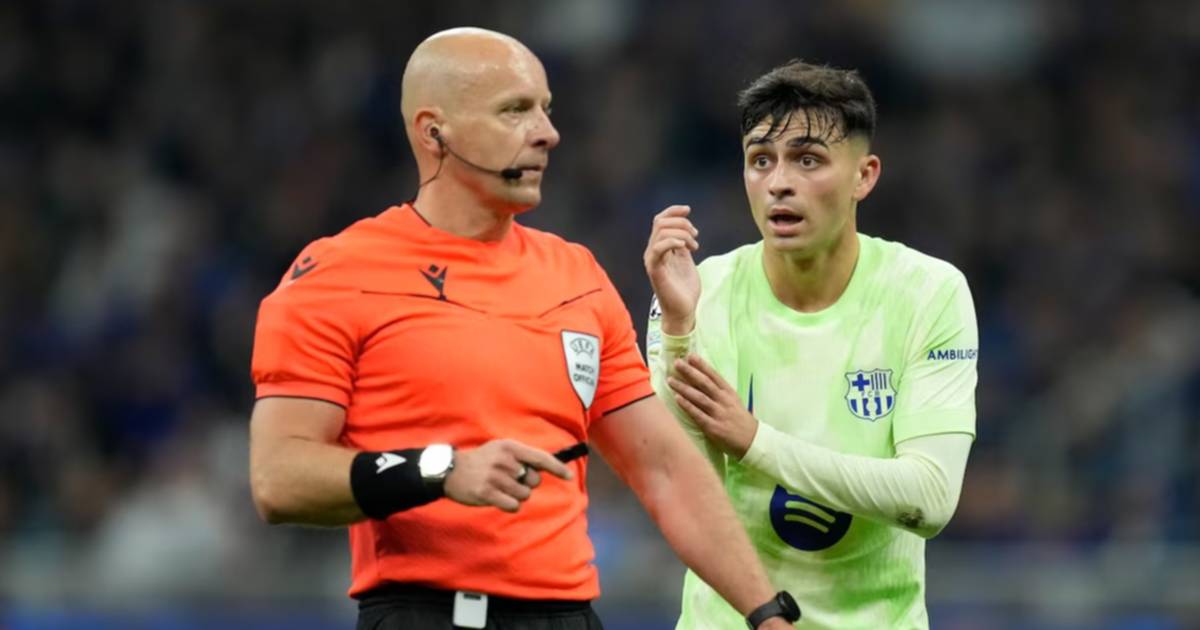 UEFA castiga al árbitro que pitó en la polémica eliminación del FC ...
