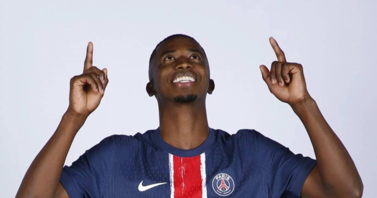 Willian Pacho hace historia y se convierte en el primer ecuatoriano en levantar la Champions ...