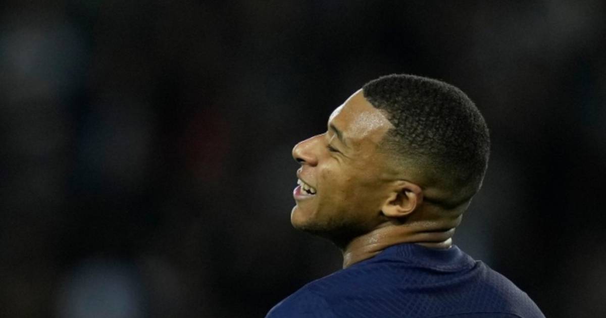 Mira la cara de Mbappé al ver su puesto en el Balón de Oro