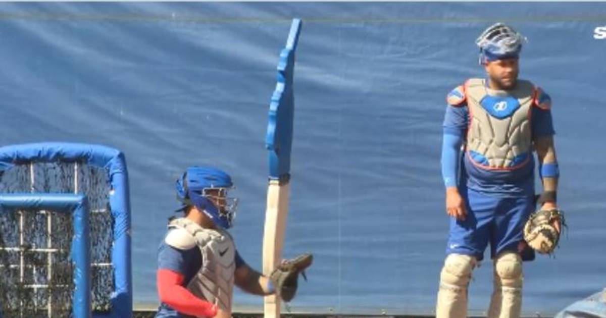 Omar Narváez le enseña todos sus secretos como cátcher a Francisco ...