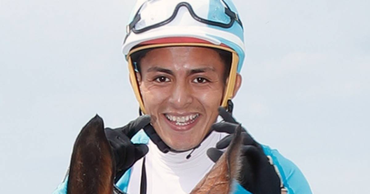 Jinete sufre aparatosa caída en Thistledown y cancelan las carreras