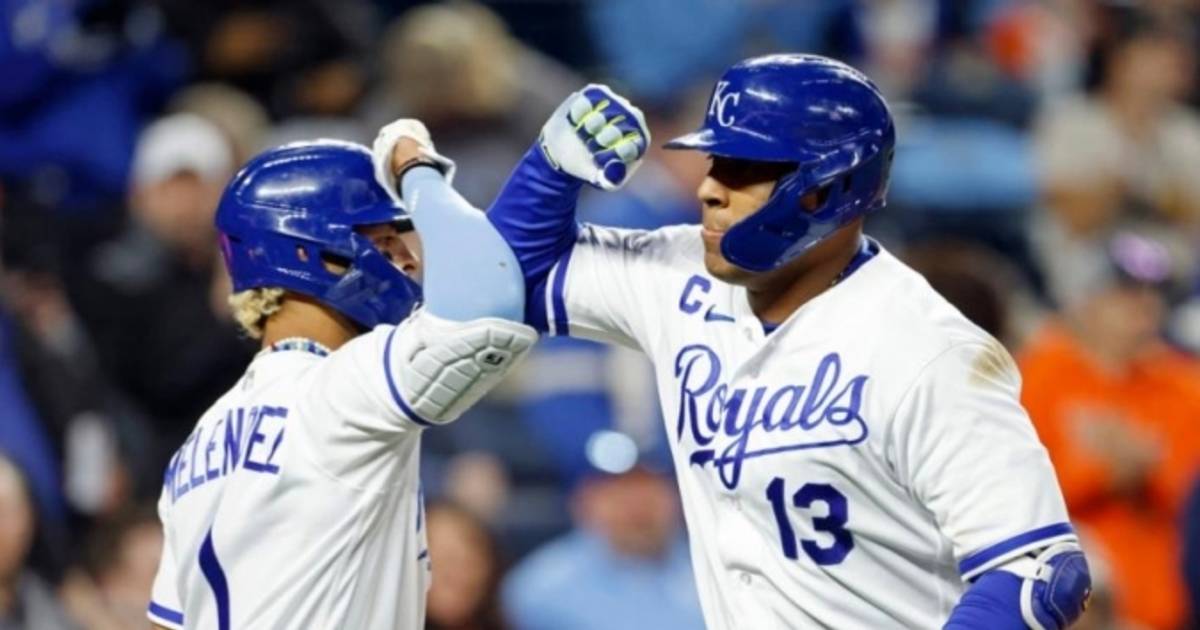 MLB: Salvador Pérez muestra todo su poder frente a los Orioles de ...