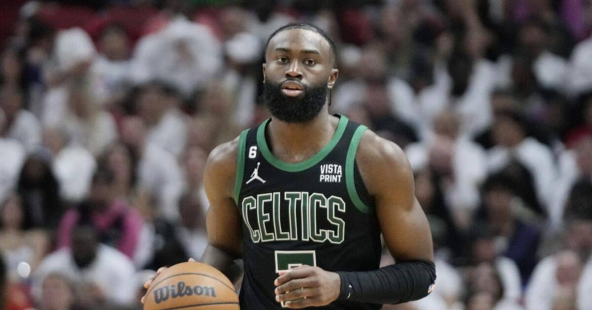 NBA: ¡Mejor que Larry Bird! Jaylen Brown destruye este récord de ...