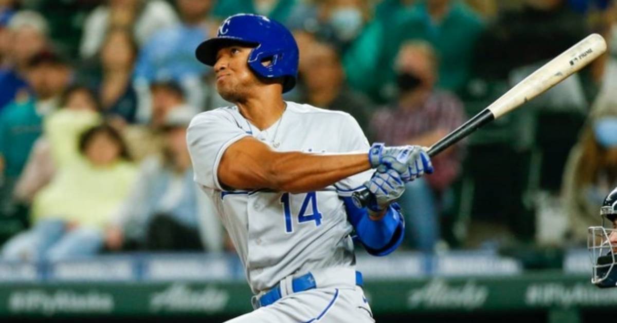 MLB: Edward Olivares consigue esta cantidad de hits por primera vez en ...