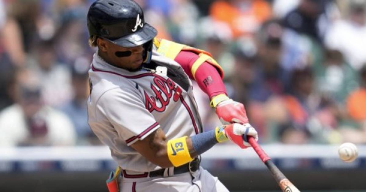 MLB: ¡Sin piedad! Así fue el batazo de vuelta completa de Ronald Acuña ...