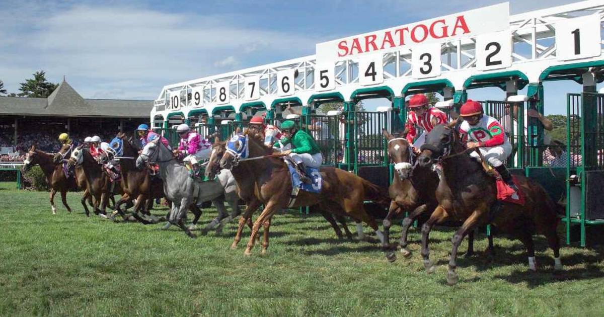 Antonio Sano con ejemplar favorito este jueves en el inicio del meeting de Saratoga