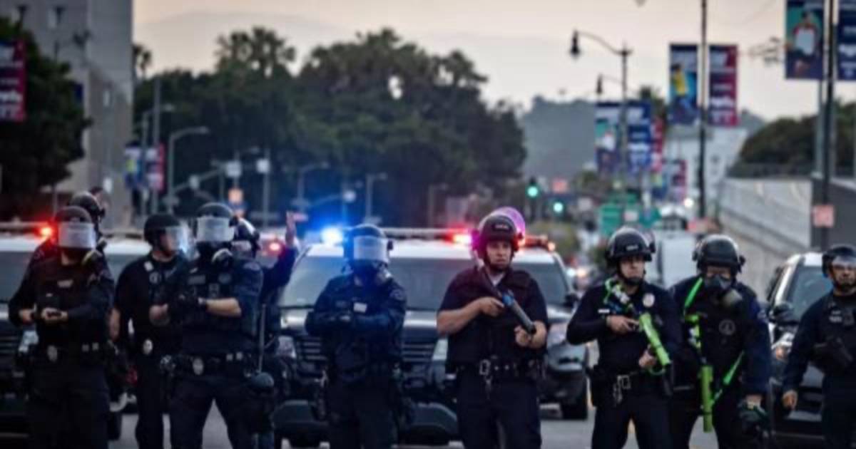 Latinas crean app para rastrear las redadas del ICE en tiempo real