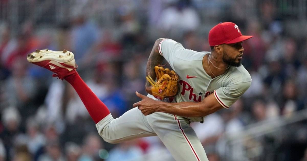 MLB: Christopher Sánchez lanza con la precisión de un reloj suizo en 2025