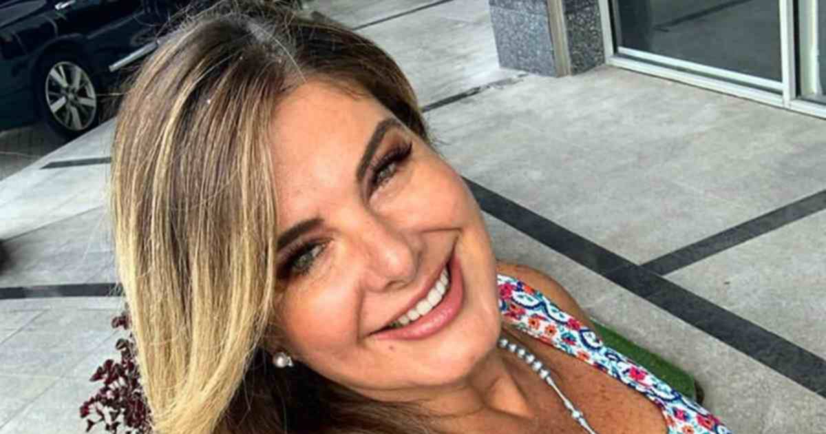 54 años y sigue reluciente: Así posó en bikini la Miss Venezuela 1987 ...