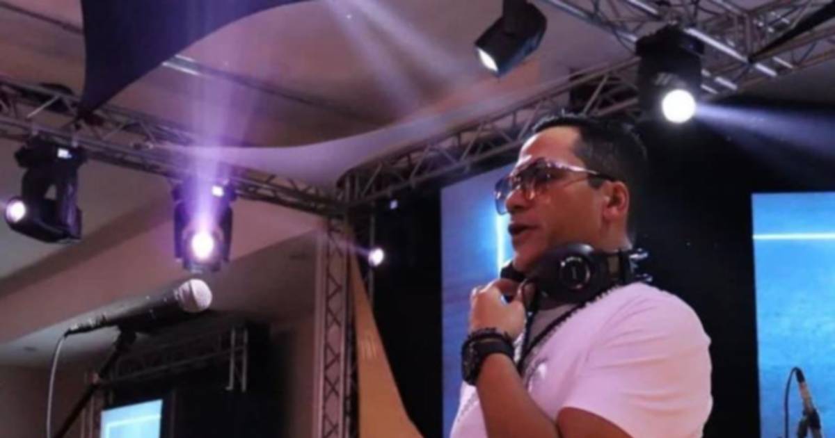 Conoce a Carly DJ, el rey y creador de ‘El baúl de la salsa’