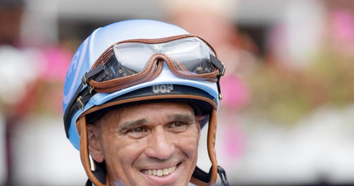 ¿Es conocido por usted que Javier Castellano cuenta con una marca histórica en el Travers Stakes?