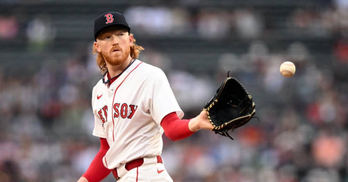 Amenazan a lanzador de los Red Sox con “cocinar a su perro” tras ...
