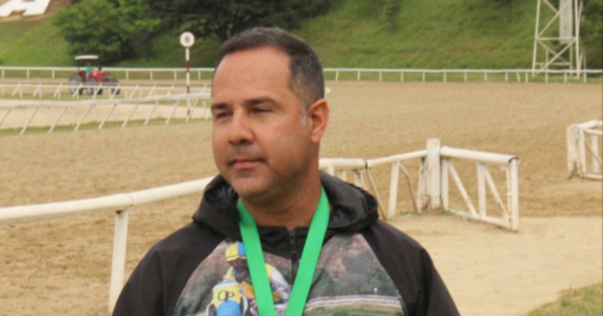 Luis Peraza nos da a este ejemplar con caracteristica de línea para el ...