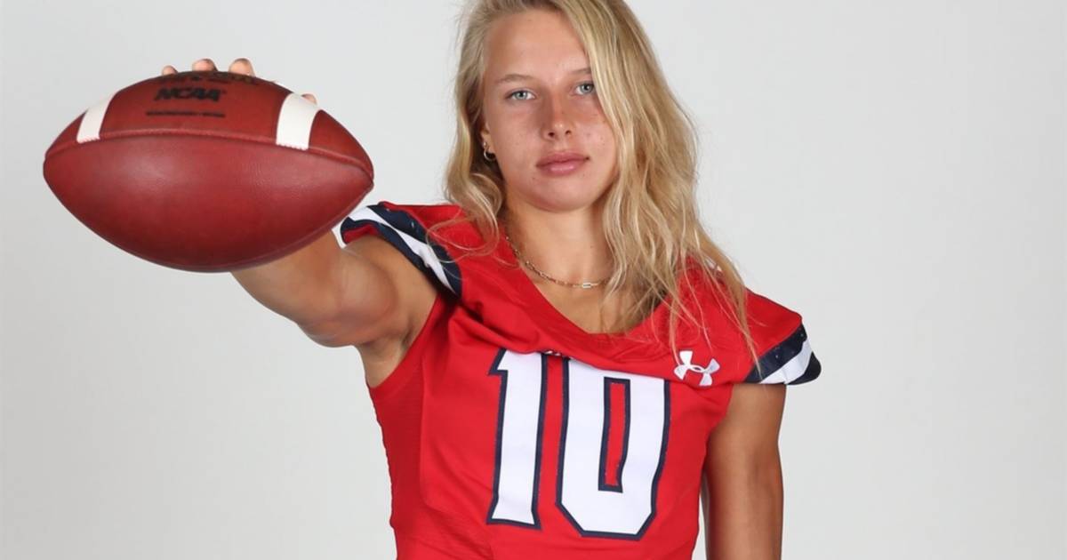 Haley Van Voorhis rompe el esquema dentro fútbol americano de la NCAA