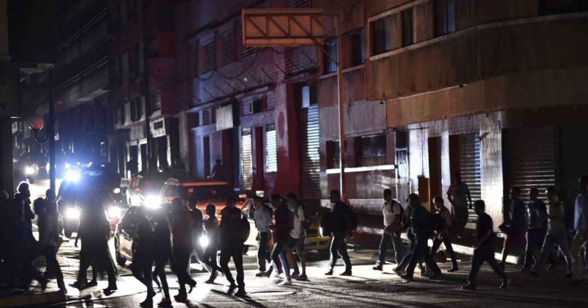 Ecuador anuncia apagón nacional por esta razón