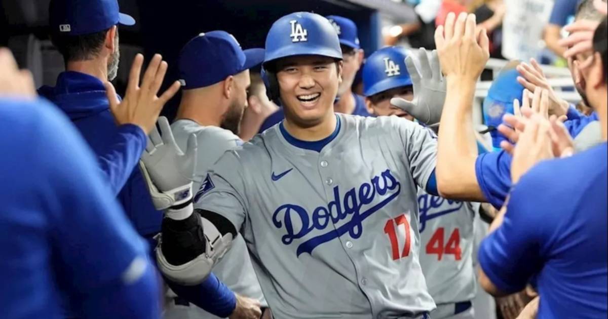 MLB: ¡54! Shohei Ohtani conecta vuelacercas y hace historia (+video)