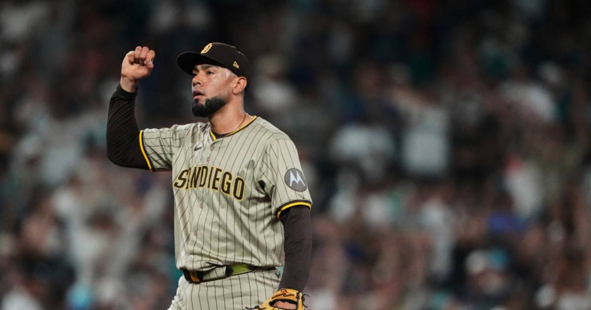 MLB: Robert Suárez es el líder de este departamento entre los cerradores