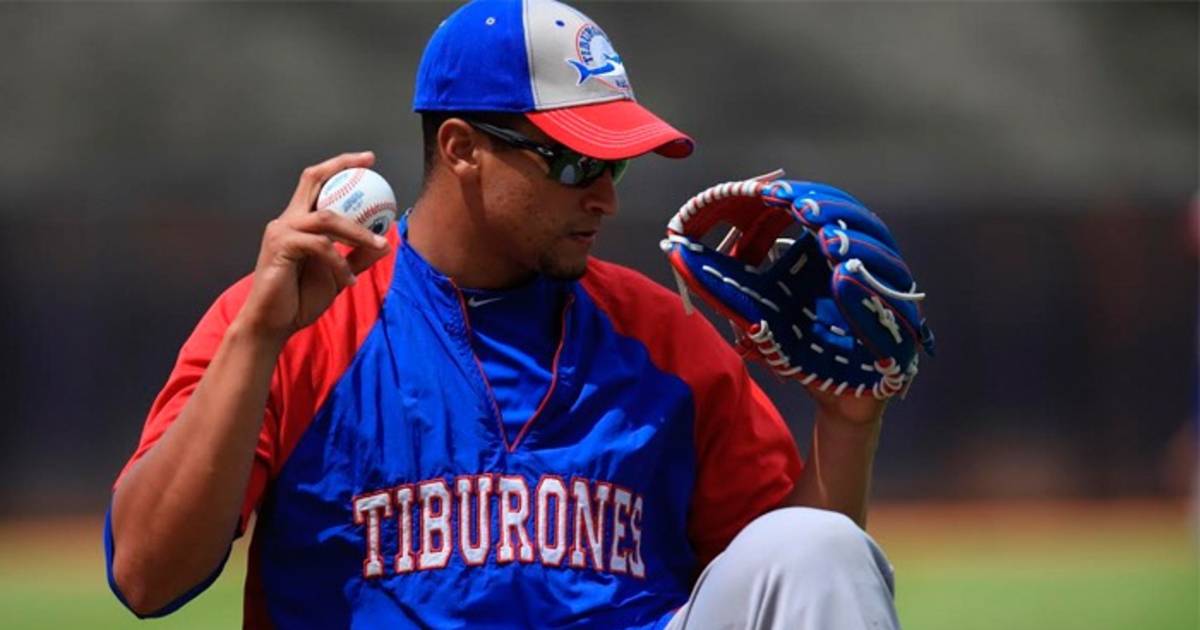Tiburones de La Guaira celebra el regreso de un pitcher con experiencia ...