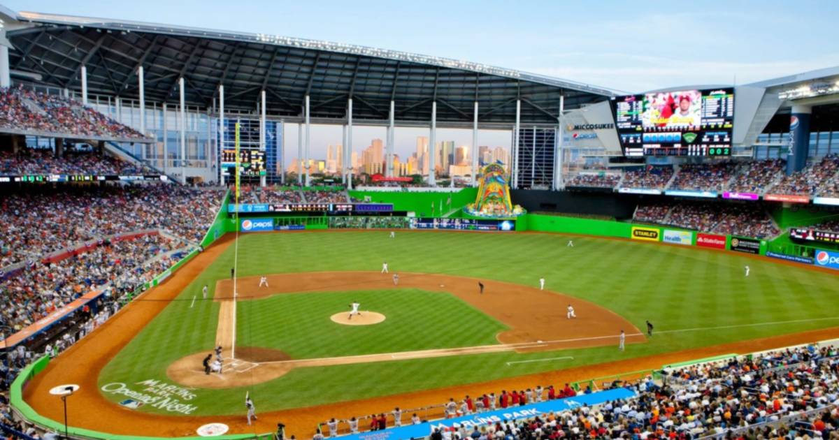 MLB: Mira como se llenó el loanDepot Park de Miami y no fueron los ...