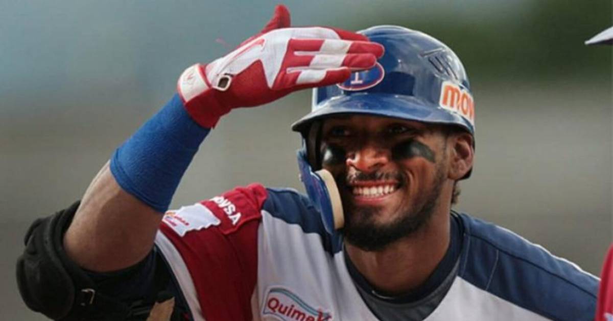 LVBP: Tiburones y Cardenales pactan un cambio por Danry Vásquez (+video)