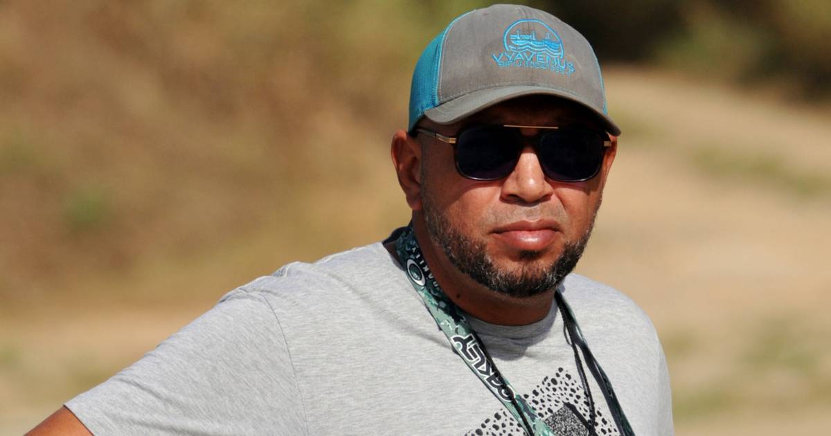 Jefferson Rivas se prepara para visitar el paddock de ganadores el ...