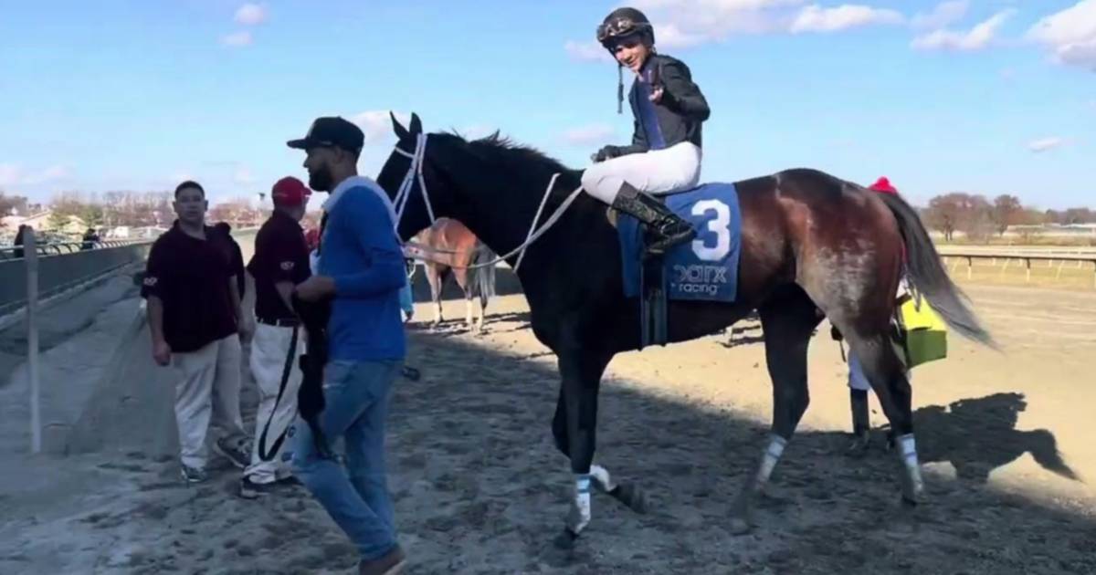 Joven jockey venezolano con el mejor dividendo del lunes en Parx Racing