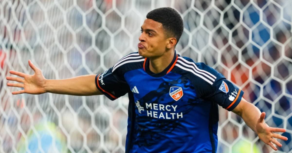 Kevin Kelsy brilla en la MLS y surgen dudas con su futuro