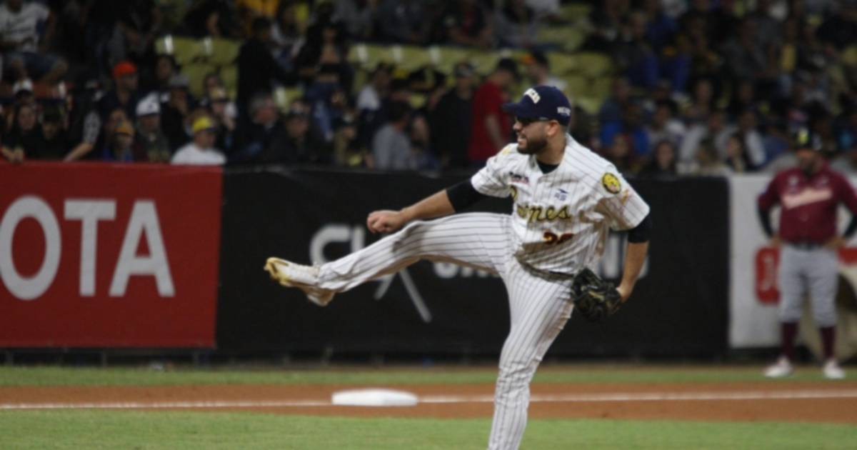 ¡Sorpresa en la cueva! Leones del Caracas dejan en libertad a Ronald Herrera y tres jugadores más