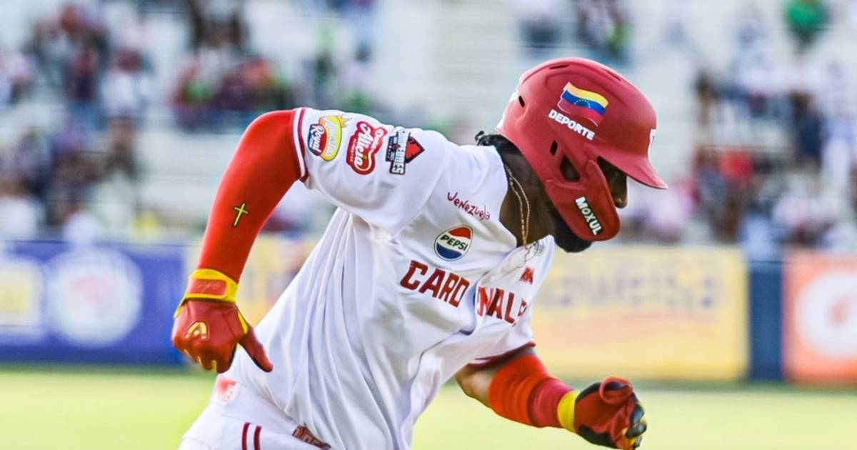 LVBP: Cardenales prevaleció ante Tiburones en partido de mucho peso